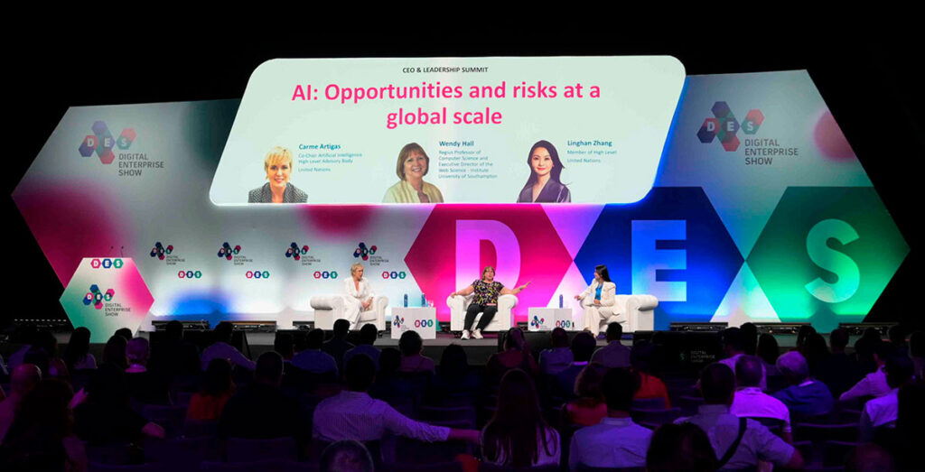 Carme Artigas, Wendy Hall y Linghan Zhang abordan los retos y riesgos de la IA en AI4Humanity by ...