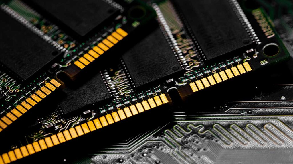 La escasez de memoria reordena la estrategia de los fabricantes de PC